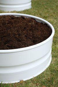 DIY Round Raised Garden Beds | Oleander + Palm